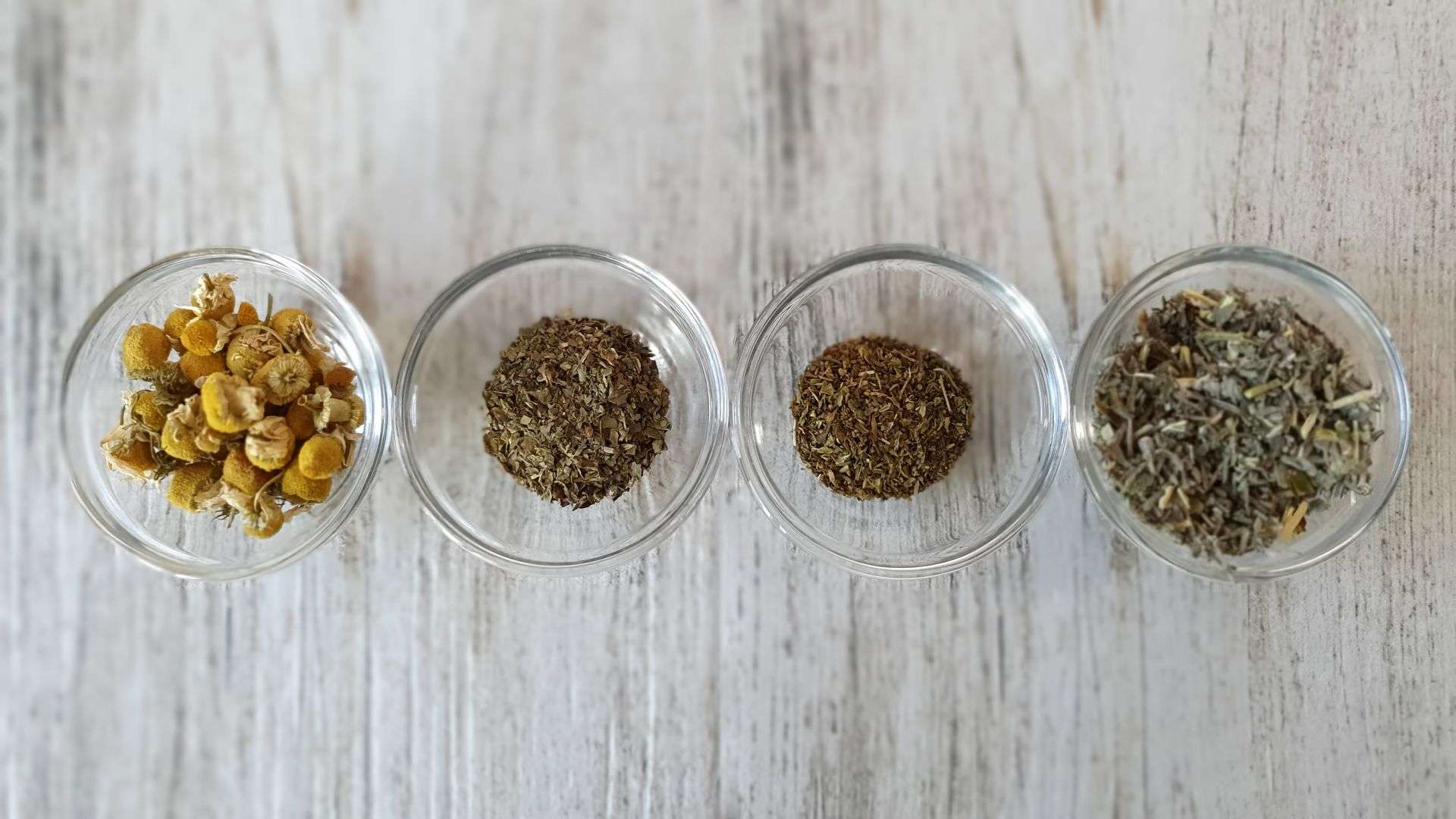 Dropsuri pentru dureri de gât și tuse cu ghimbir, uleiuri esențiale și ...